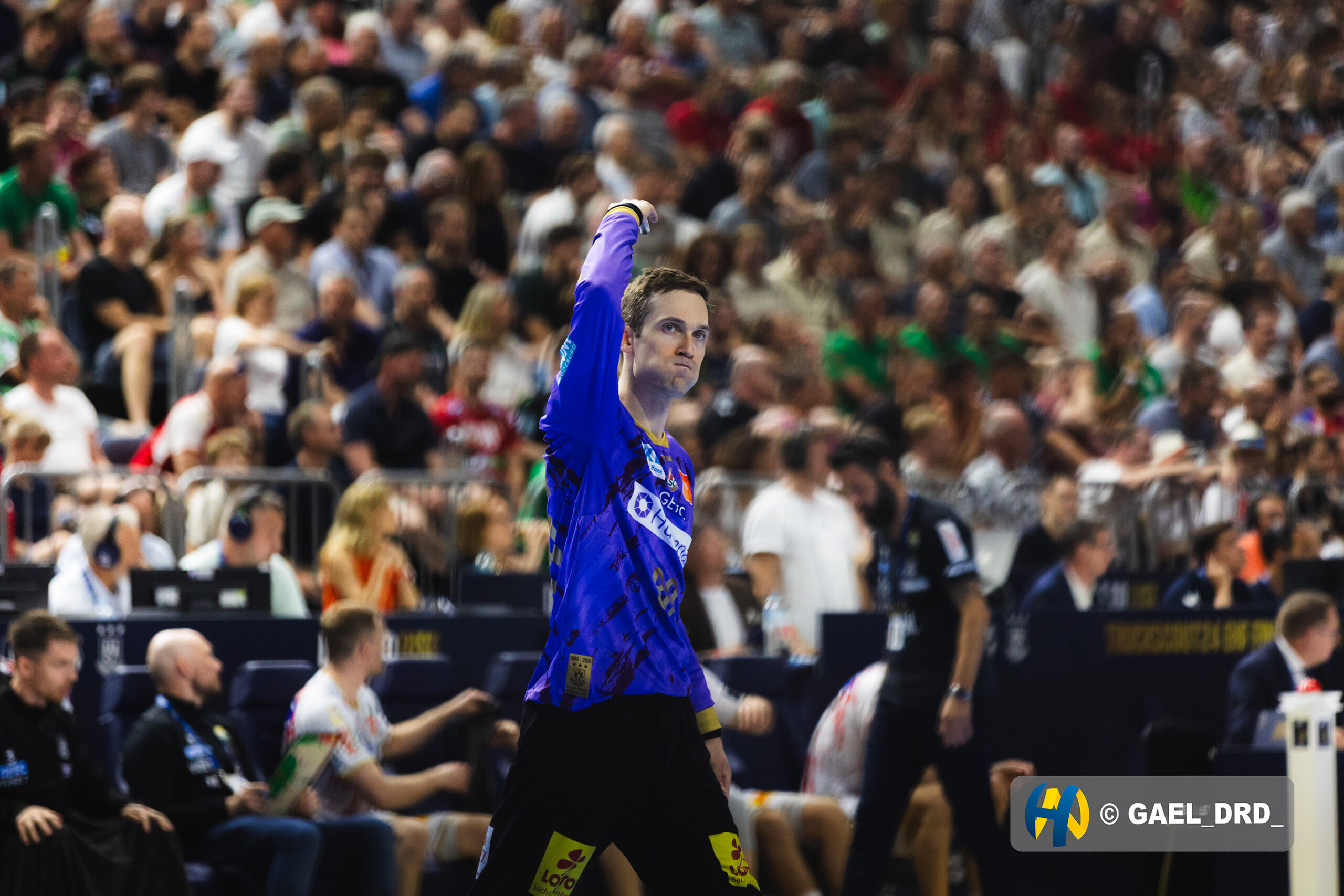 LDC (M) | Barcelone voit rouge, Magdebourg se hisse en finale - HandNews